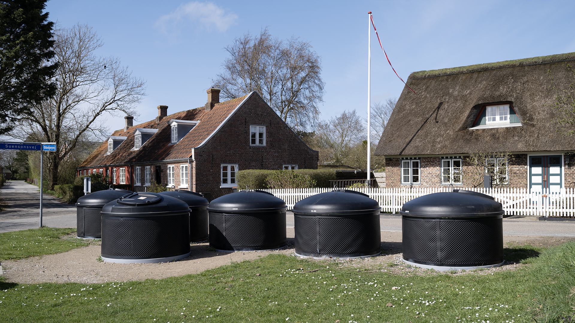 Municipal waste management | BrainyBins®